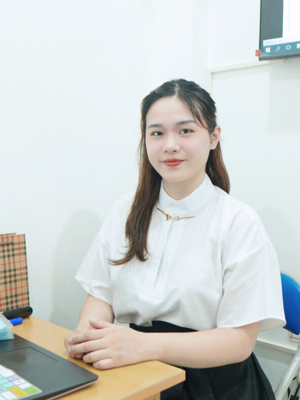 CÔ ĐOÀN LINH - Tiếng Trung Cầm Xu